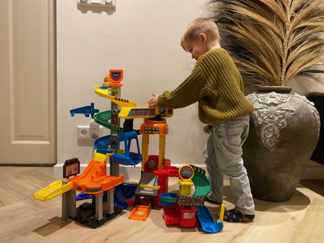 Review - VTech Toet Toet Mega Bouwplaats - BABYLABEL